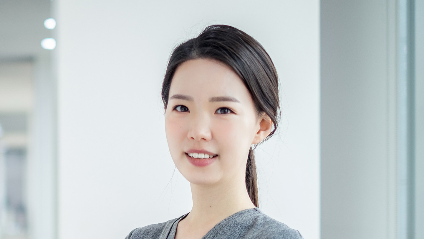 Yoeun——管理顾问|贝恩公司 - 18luck新利登录下载